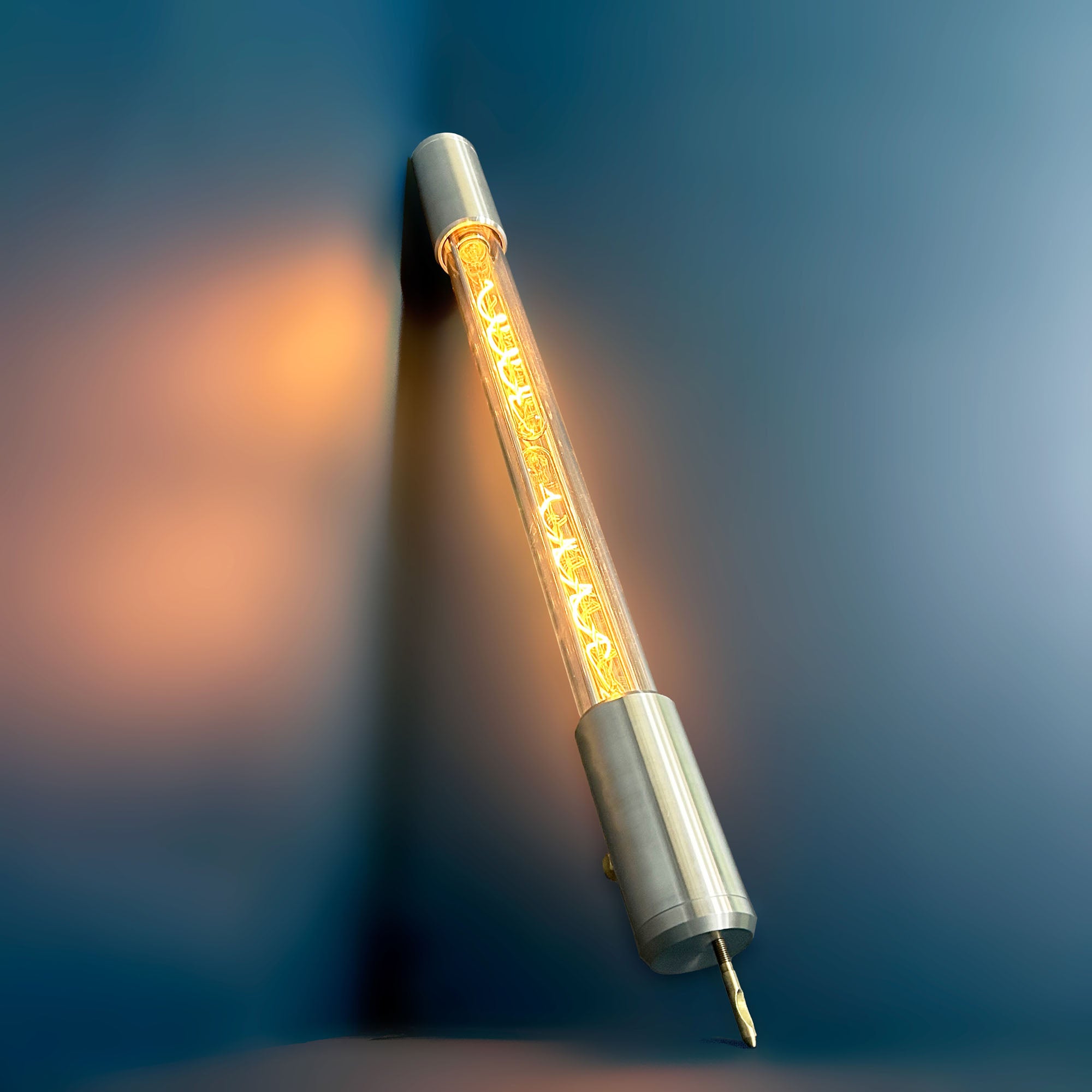 Aluminium Corner Lamp | Industrial Style Floor Lamp– Loomlight